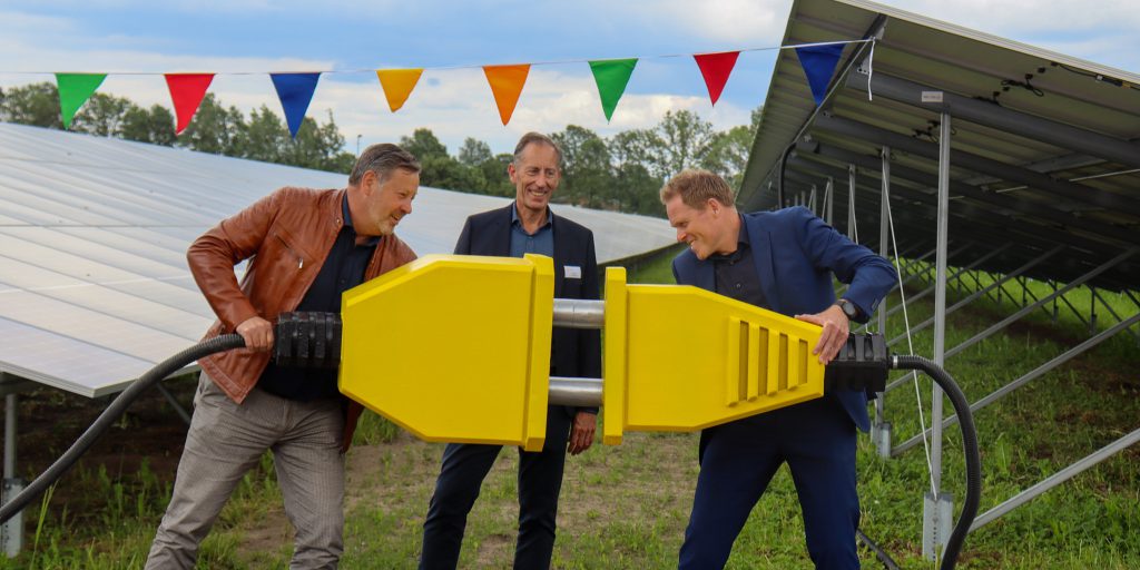 Feestelijke opening zonnepark Lungendonk in Someren - Bouw en Uitvoering