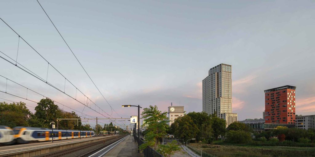 Lighthouse: hoogste toren Strijp-S Eindhoven opgeleverd - Bouw en ...